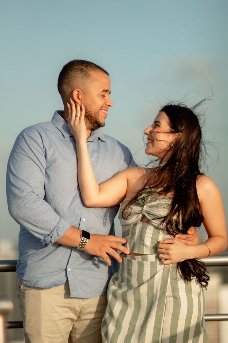 Pedido de casamento surpresa: 7 ideias super criativas • Reisman Blog